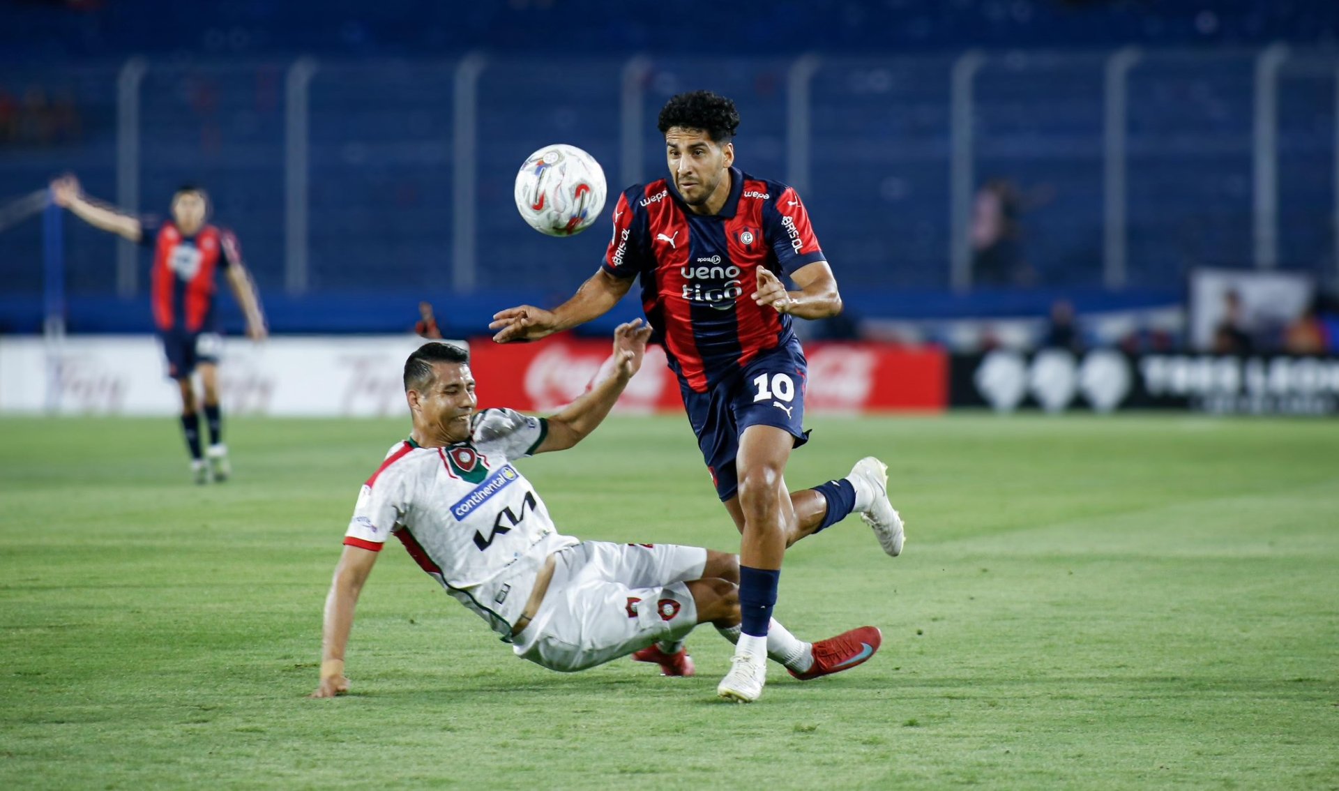 Cerro Porteño hila su cuarto partido sin ganar y deja a Diego Martínez ...