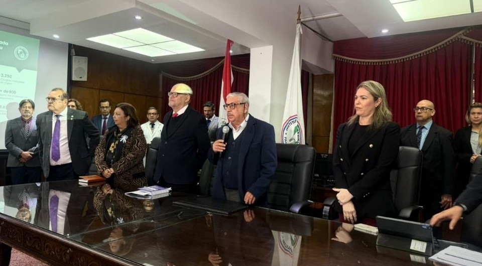 Fretes admite que el IPS está quebrado y descarta por ahora volver a ...