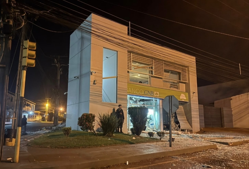 Fiscalía refuerza pesquisa tras millonario golpe comando a bancos y ...
